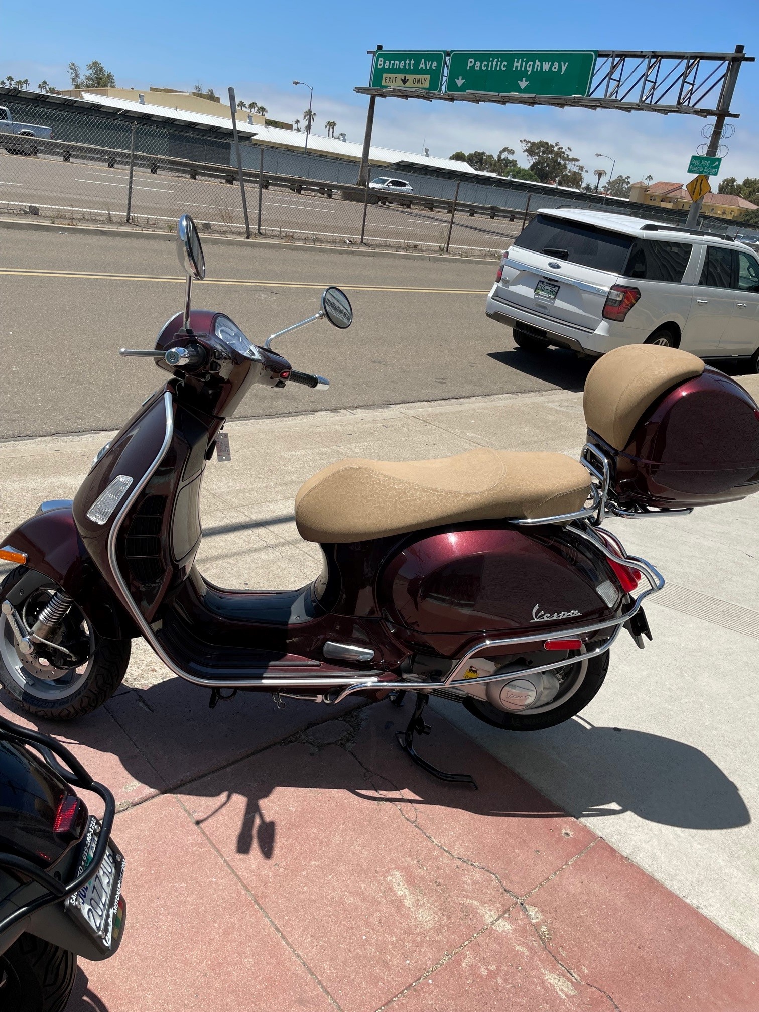 2012-GTS-300-PLUM-VESPA-TOP-CASE-SIDE | San Diego Scooters | Vespa ...