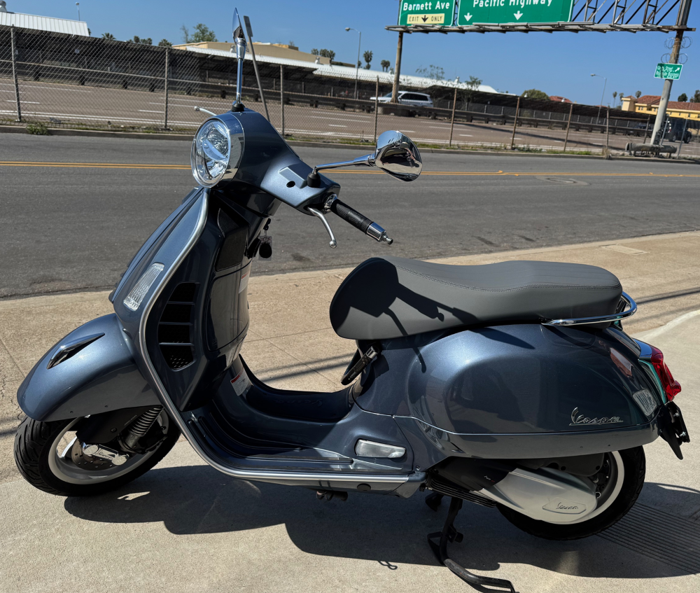 dolomite3 | San Diego Scooters | Vespa | Genuine | Piaggio